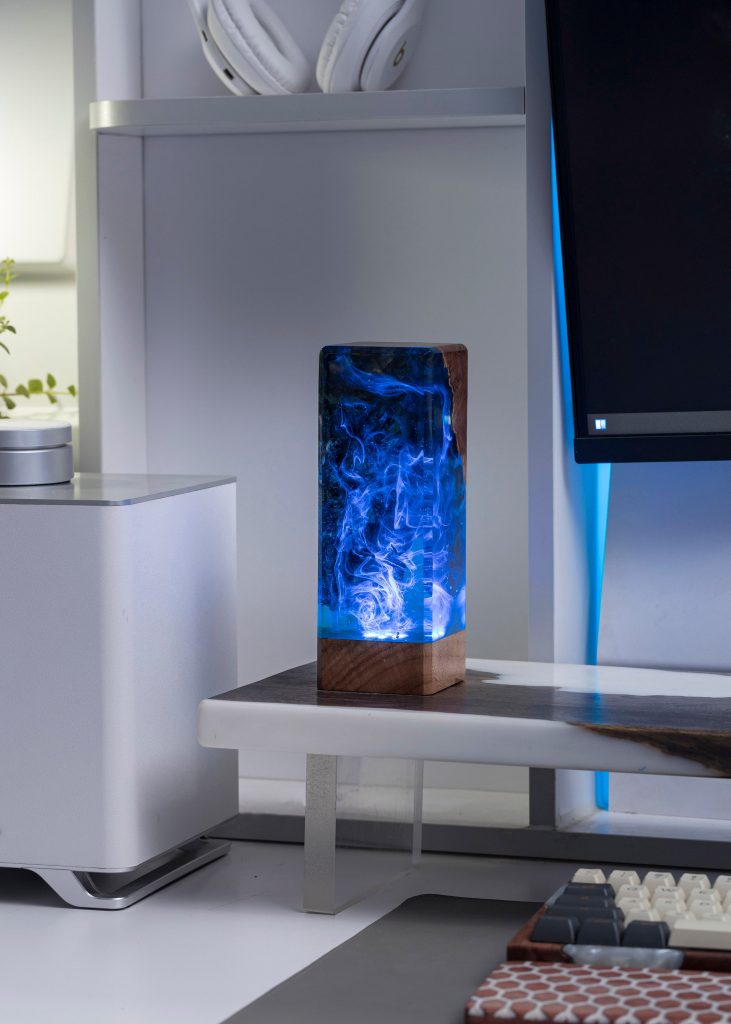 Classic Deep Blue Sea Epoxy Resin Lamp - Resin Lamps Store