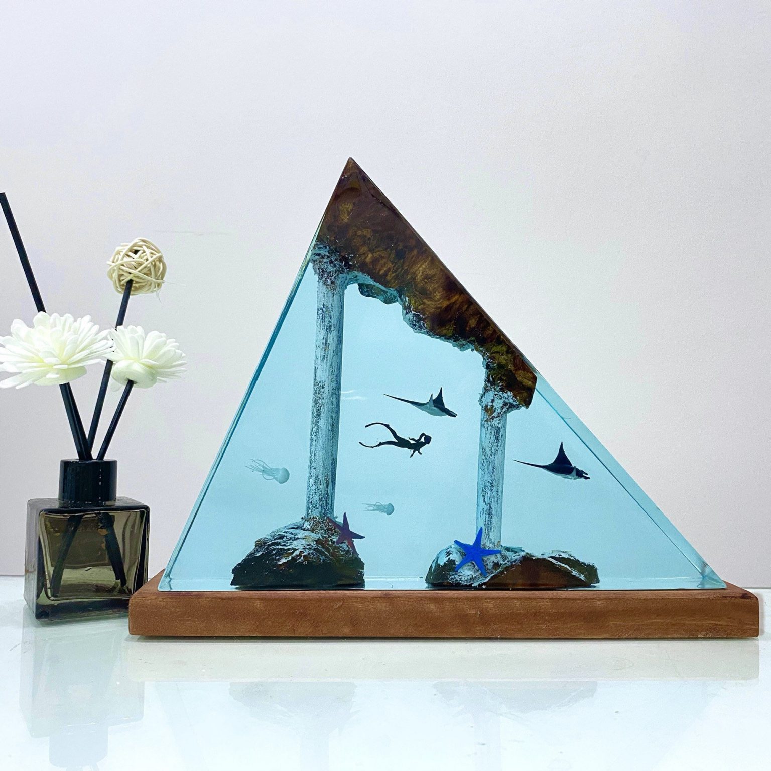 In Atlantic Epoxy Resin Lamp - Resin Lamps Store