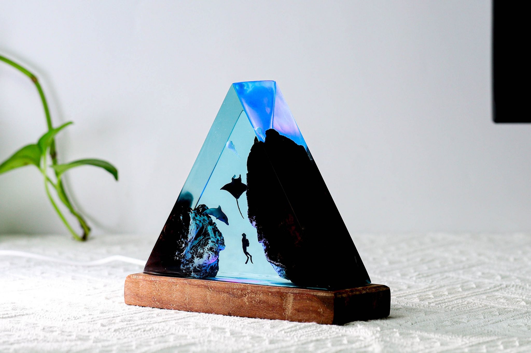 Deep Ocean Triangular Epoxy Resin Lamp - Resin Lamps Store
