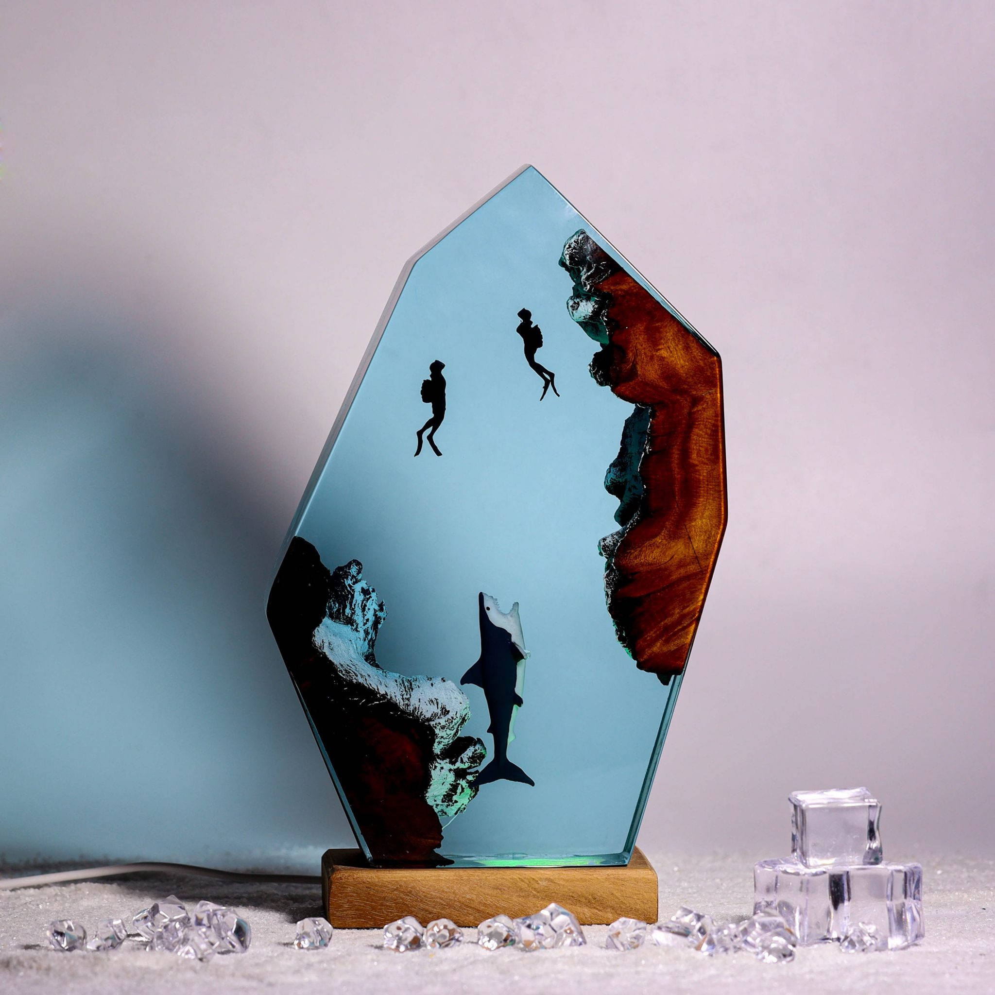 Shark and Couple Divers Epoxy Resin Lamp - Resin Lamps Store