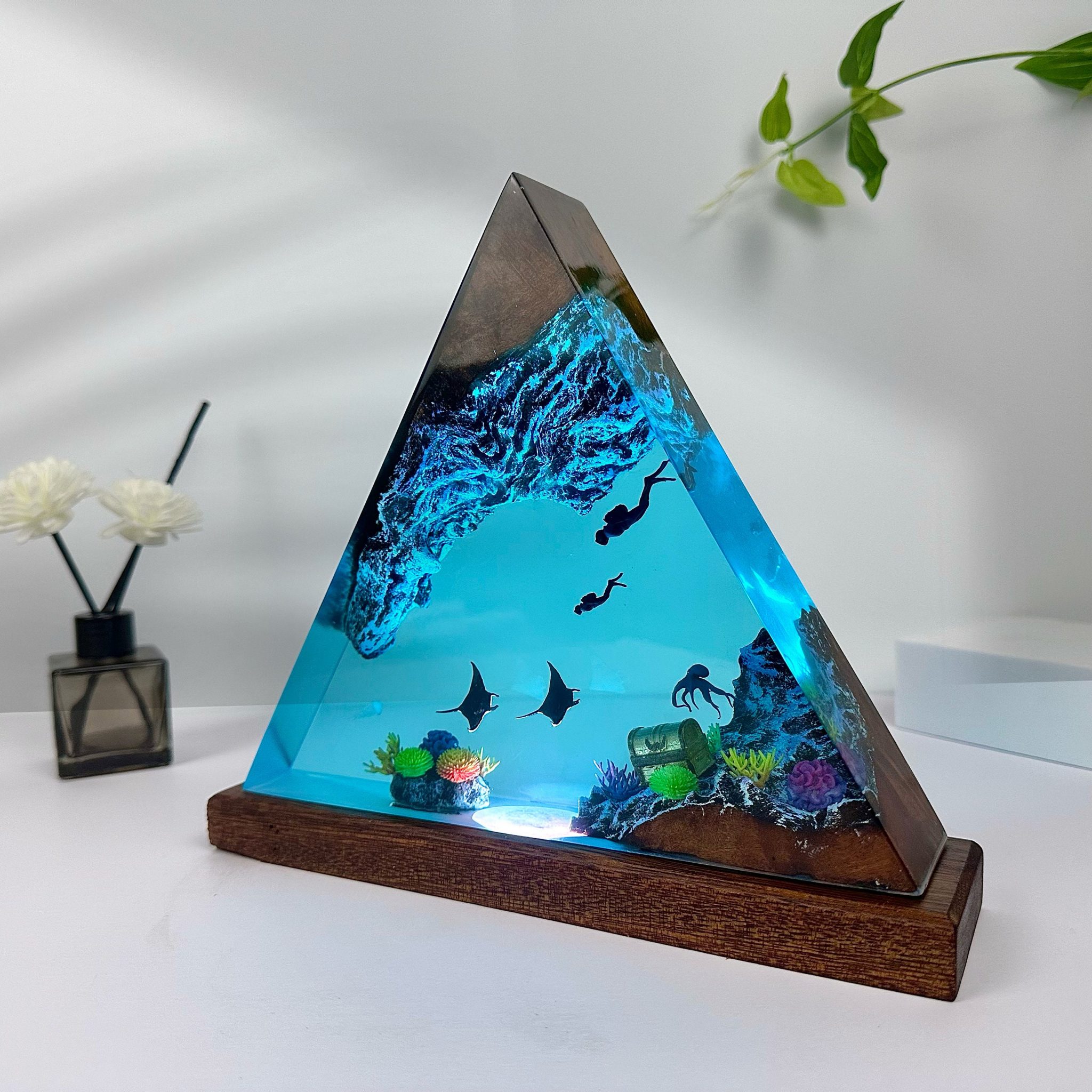 Father & Son Diver Epoxy Resin Lamp - Resin Lamps Store