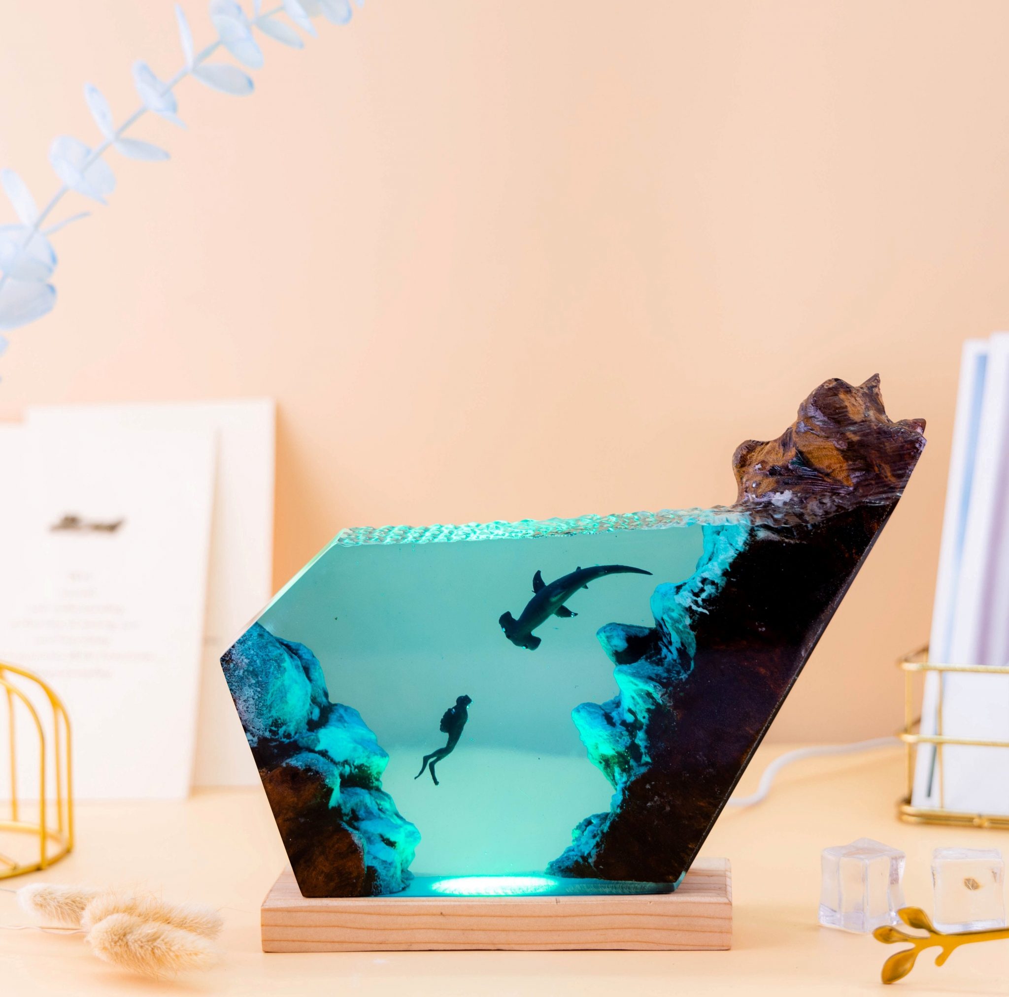 Classic Hammerhead Shark Epoxy Resin Lamp - Resin Lamps Store