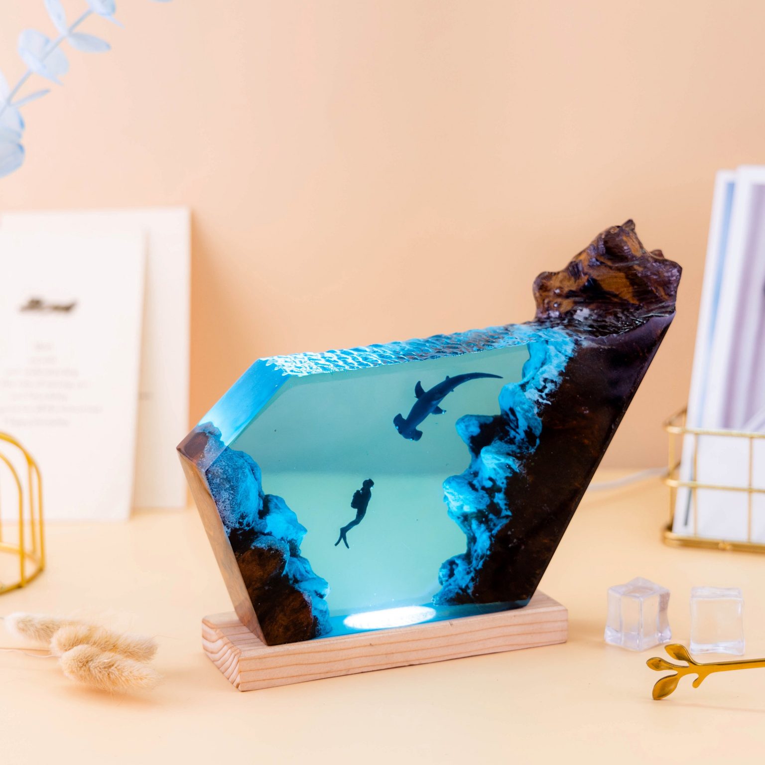 Classic Hammerhead Shark Epoxy Resin Lamp - Resin Lamps Store